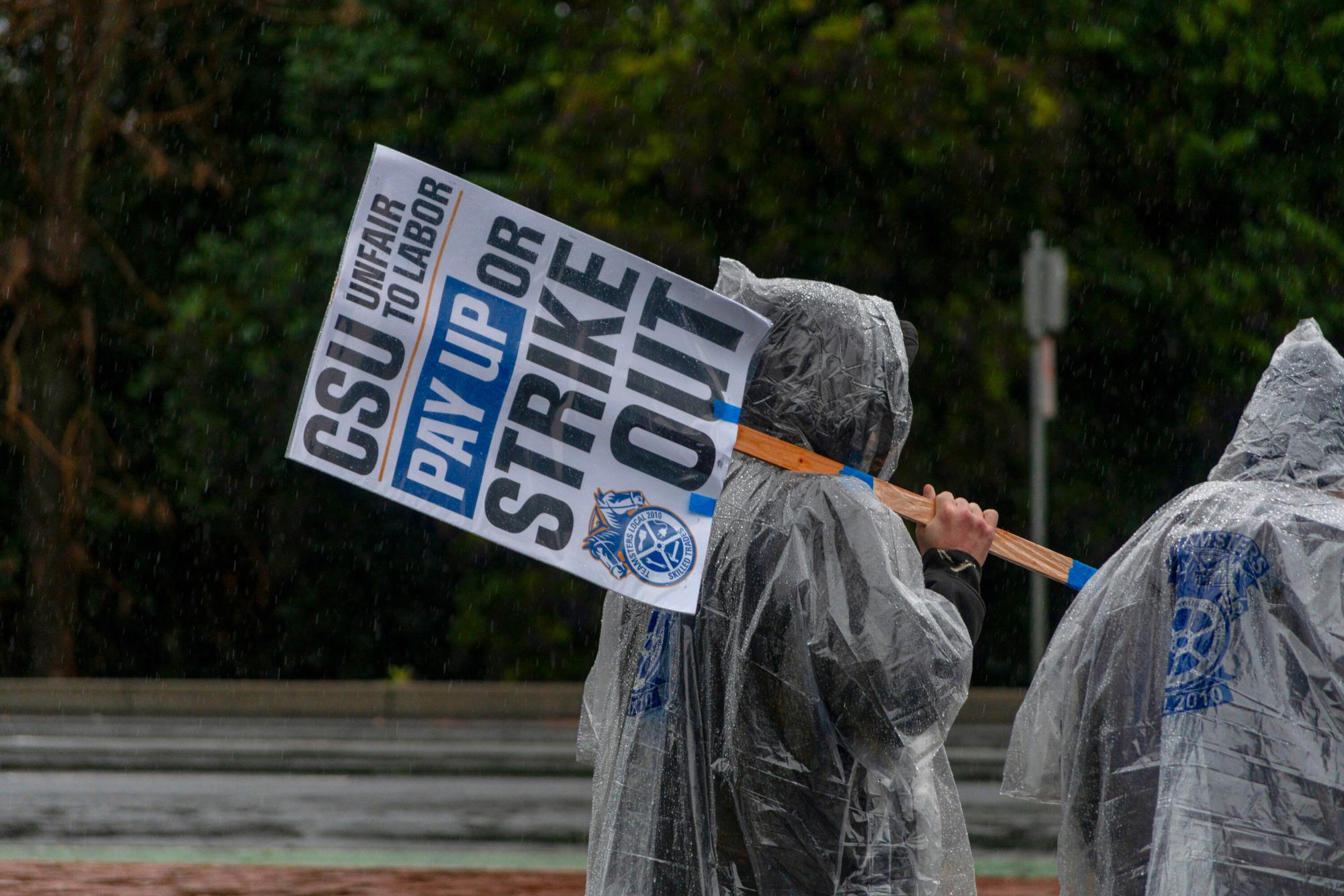 ‘CSU, pay up’: Teamsters launch a four-day strike against the CSU – The ...